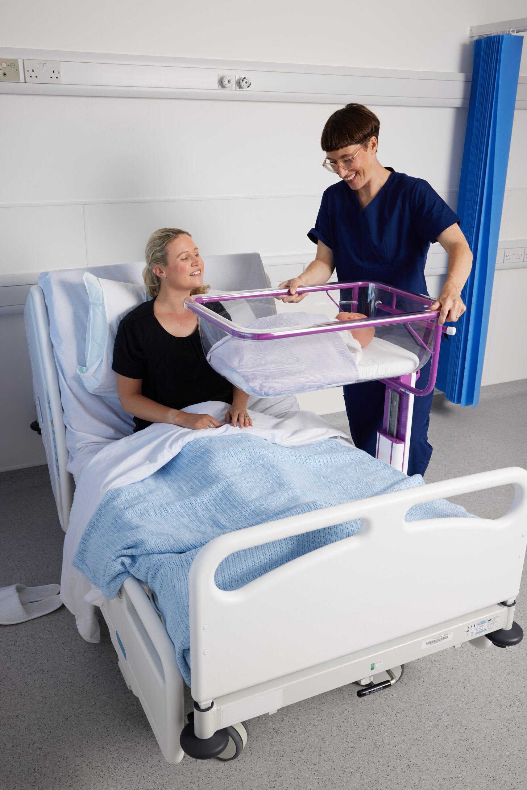 Croyde Height Adjustable Overbed Cot