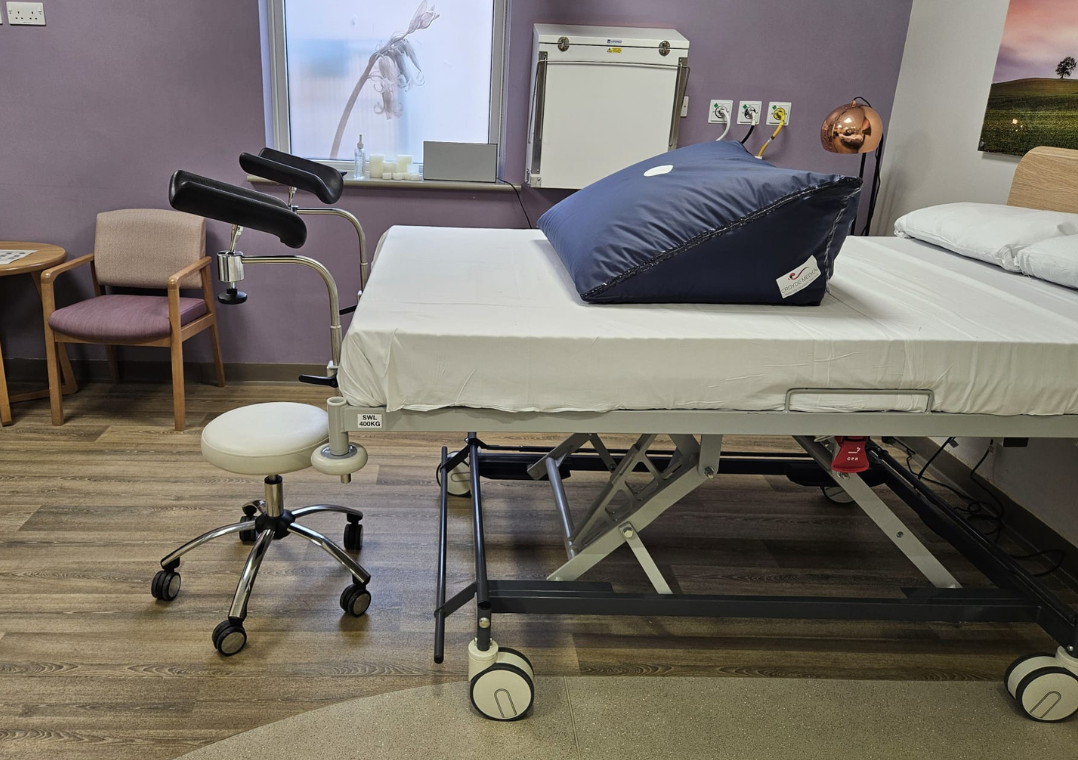Croyde Nestie Maternity Bed