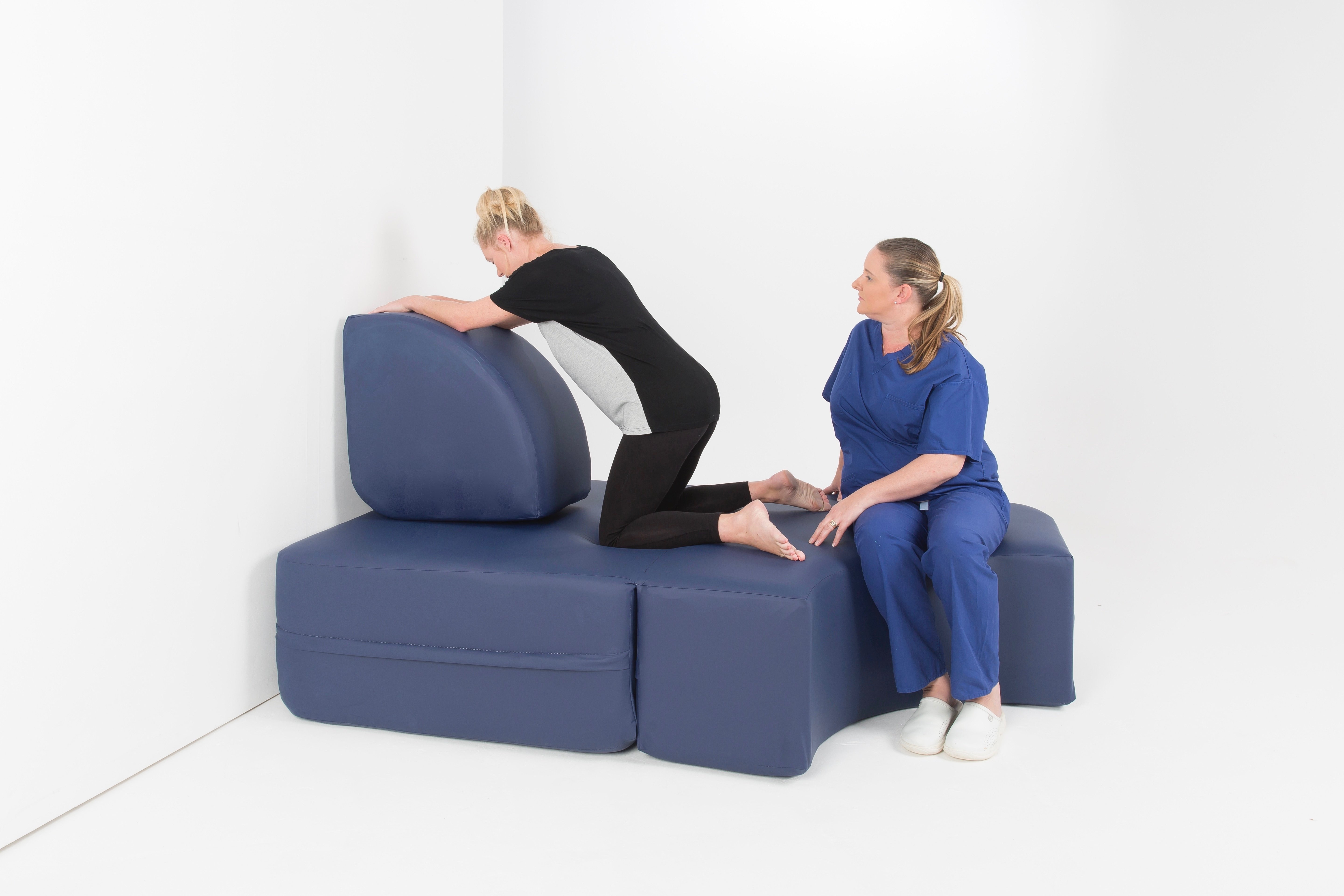 Croyde Birthing Couch